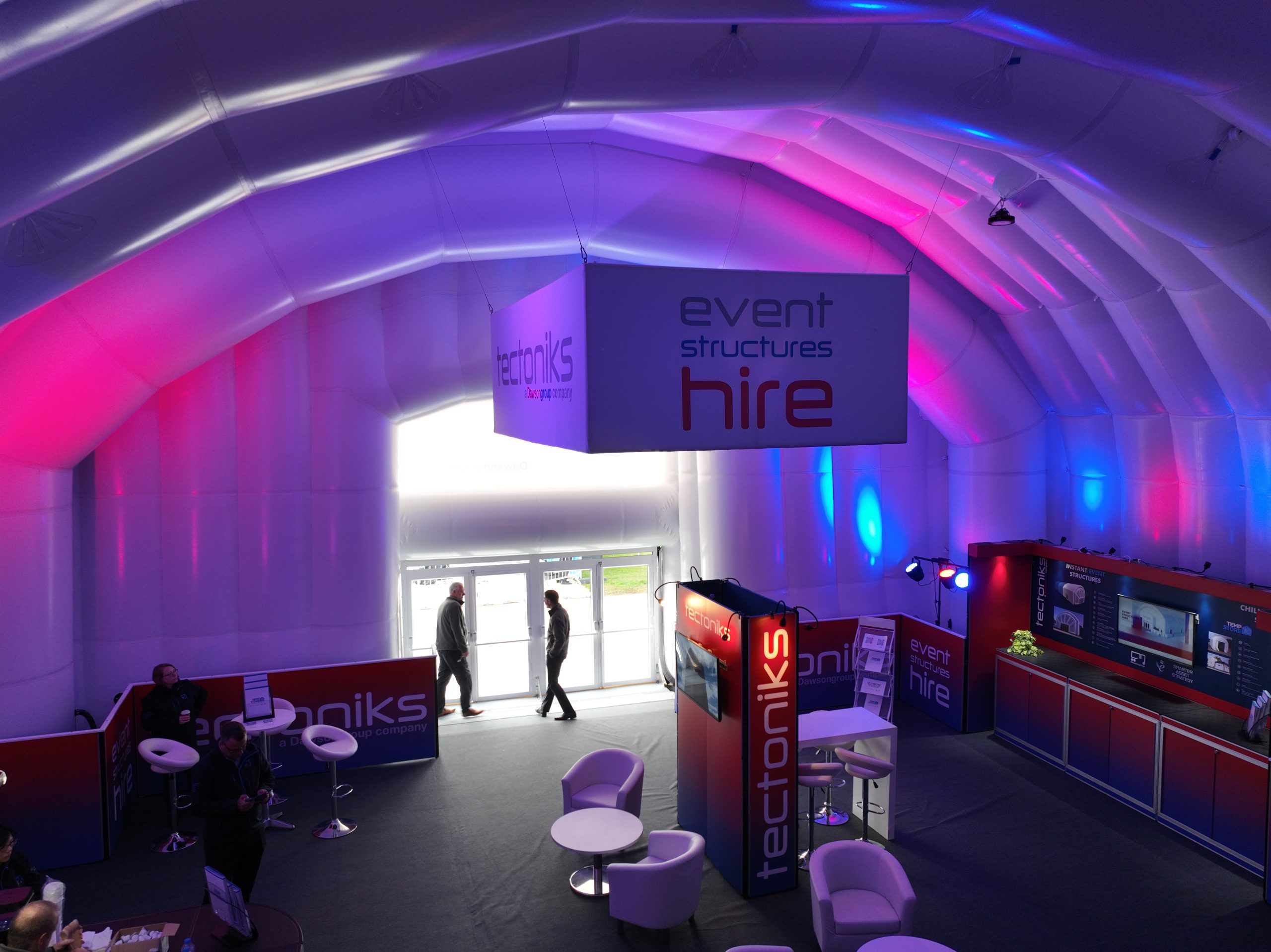 Tectoniks Excels at The Showman’s Show